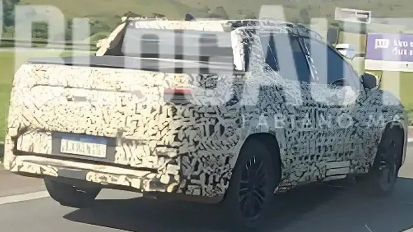 Pick-up της Toyota βασισμένο στην Corolla Cross είναι προ των πυλών ...